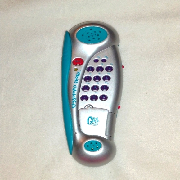 girl tech | Other | Vintage Y2k 200 Password Phone By Girl Tech With ...
